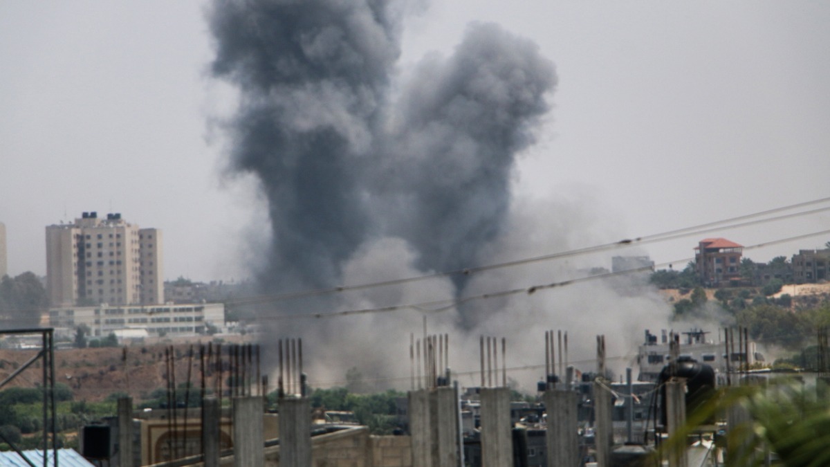 teiss - Leadership & Management - Israel bombs Hamas headquarters in ...