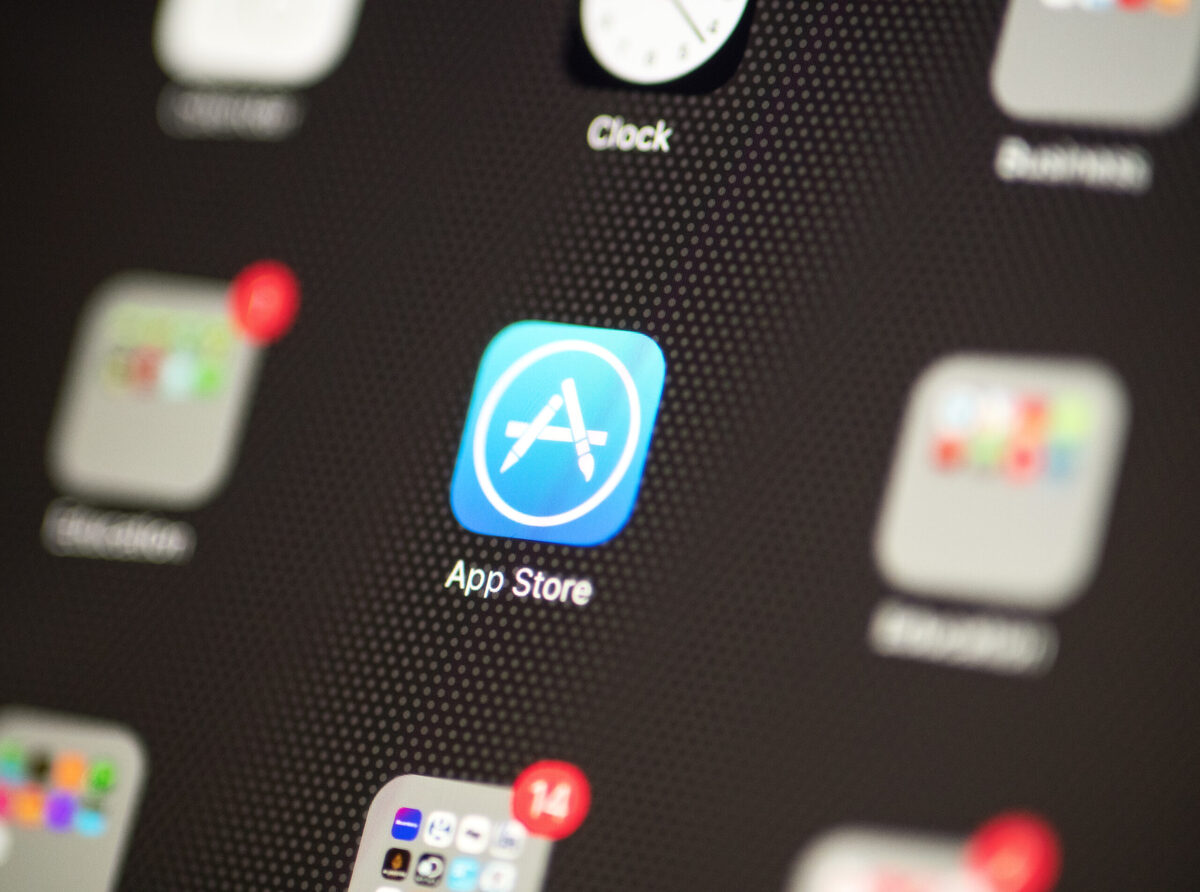 teiss - News - Apple App Store Full of Malicious Apps